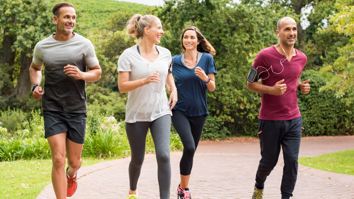 How To Get A Runner's Body: Physique + 7 Training Tips