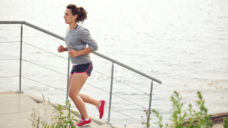 How To Get A Runner's Body: Physique + 7 Training Tips